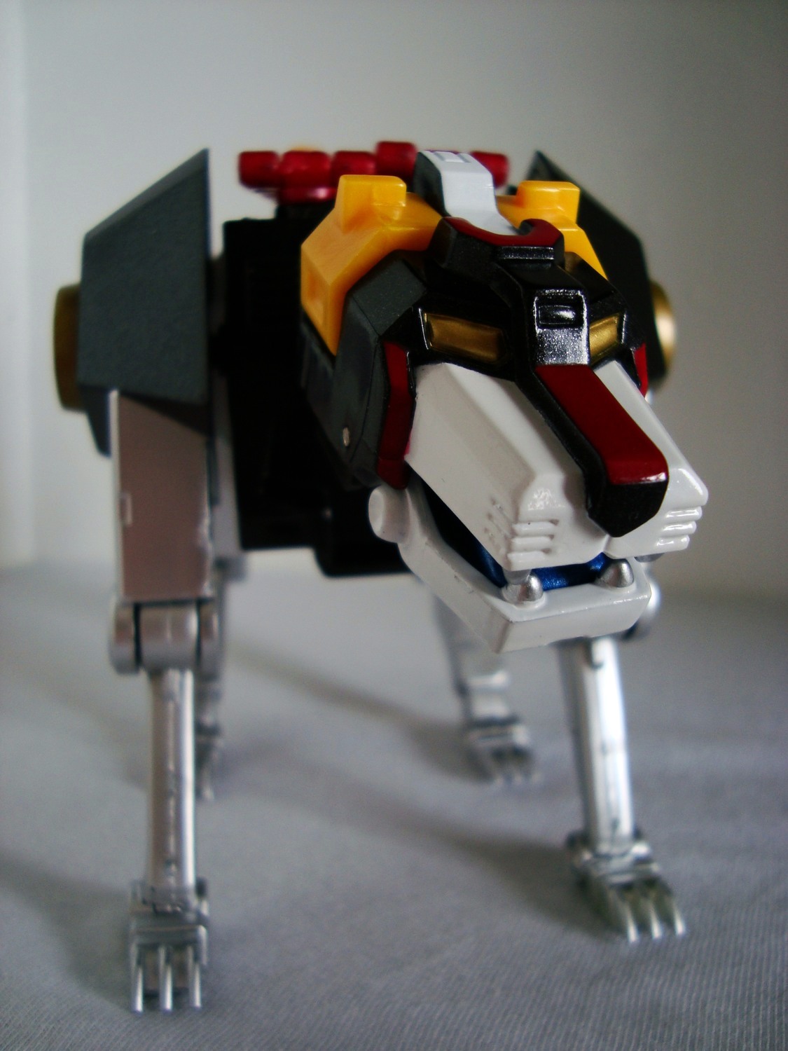 SUPER SHOGUN: VOLTRON 25TH ANNIVERSARY METALLIC GIFT SET - TOYNAMI