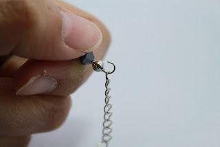 Irish Beading: Basic Technique: How to use Clamshell and Crimp Bead