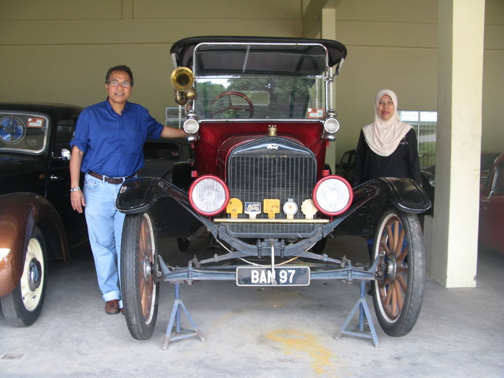 SEPUTIH KAPAS: Kereta Antik Bernilai Jutaan Ringgit