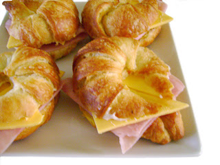 cherryrecetas: Cuernitos Rellenos De Jamon