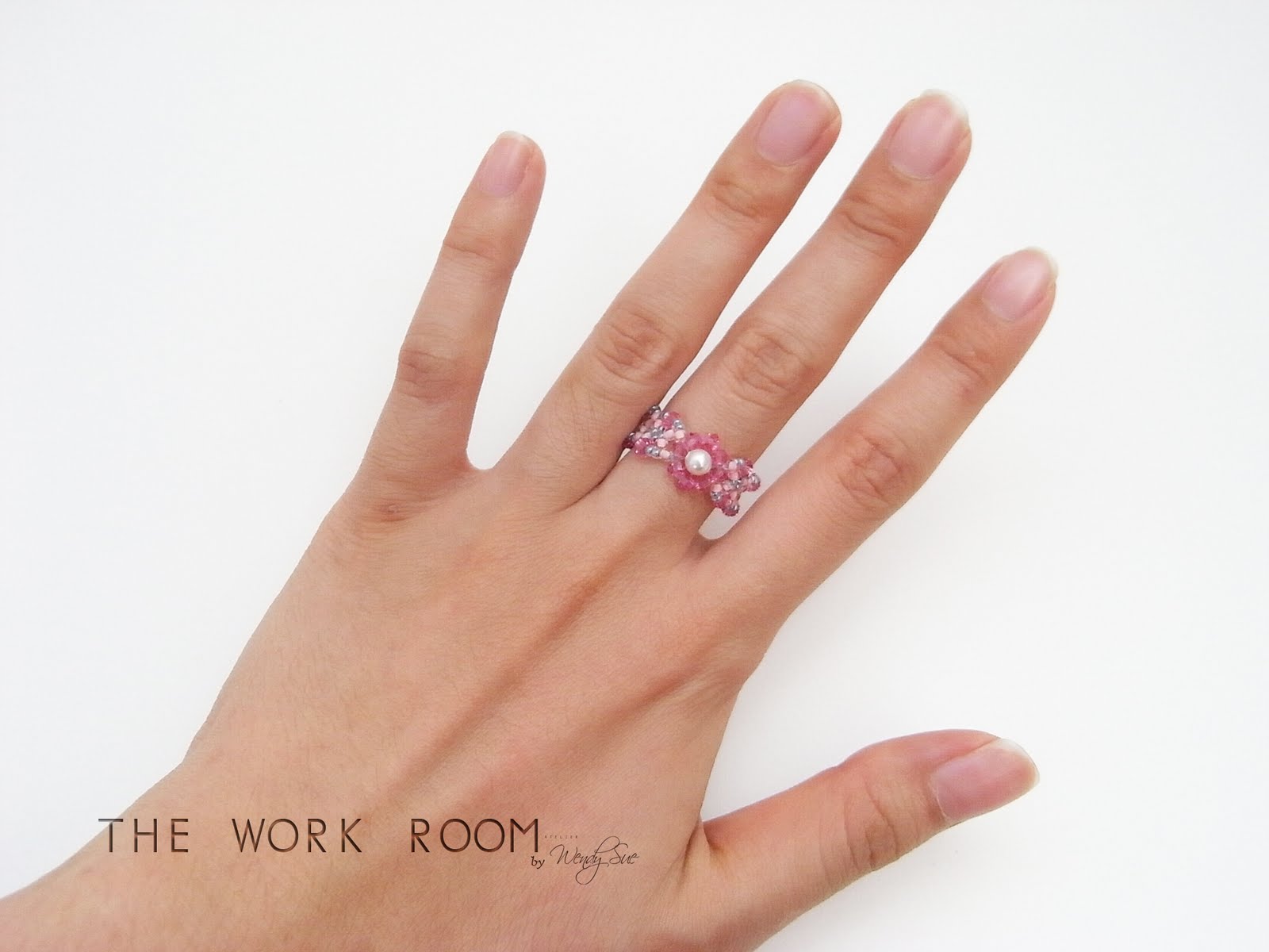 The Work Room: TWR045 Dainty Flower Ring Band Tutorial