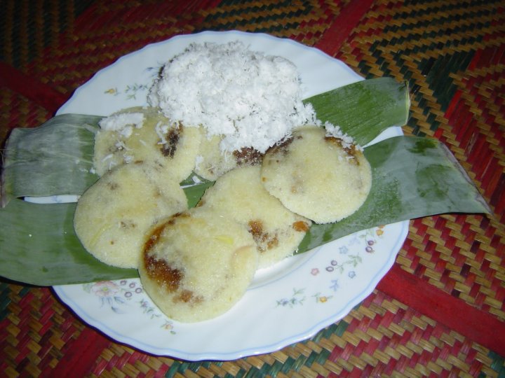 ~ HoME sWEEt Home~: Putu Bambu, Putu Halba dan Pesta Air