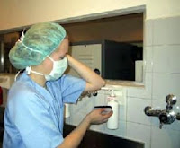 SURGICAL LAUNDRY OF HANDS: TECHNICAL OF SURGICAL HAND WASH