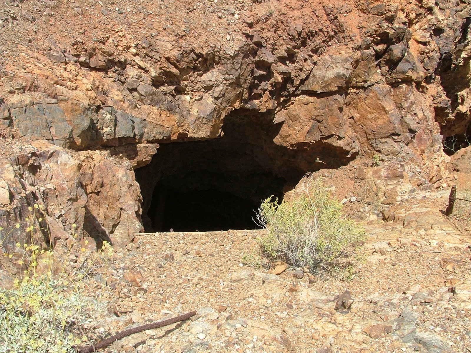 Rock Hounding & Prospecting: Rock Hounding and Prospecting