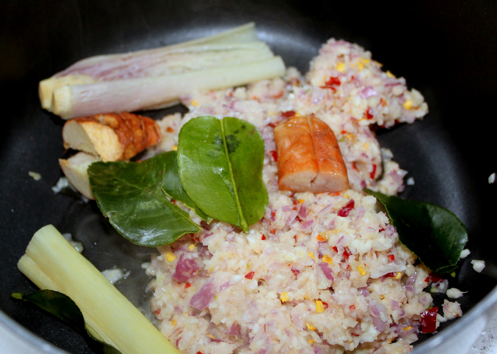 A Box of Kitchen: Beef Kalio (Padangnese beef stewed in spicy coconut ...