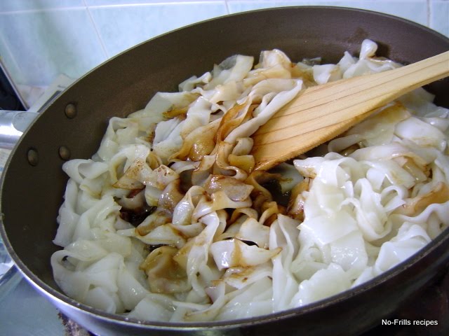 Wat Tan Hor Fun ~ Flat rice noodles