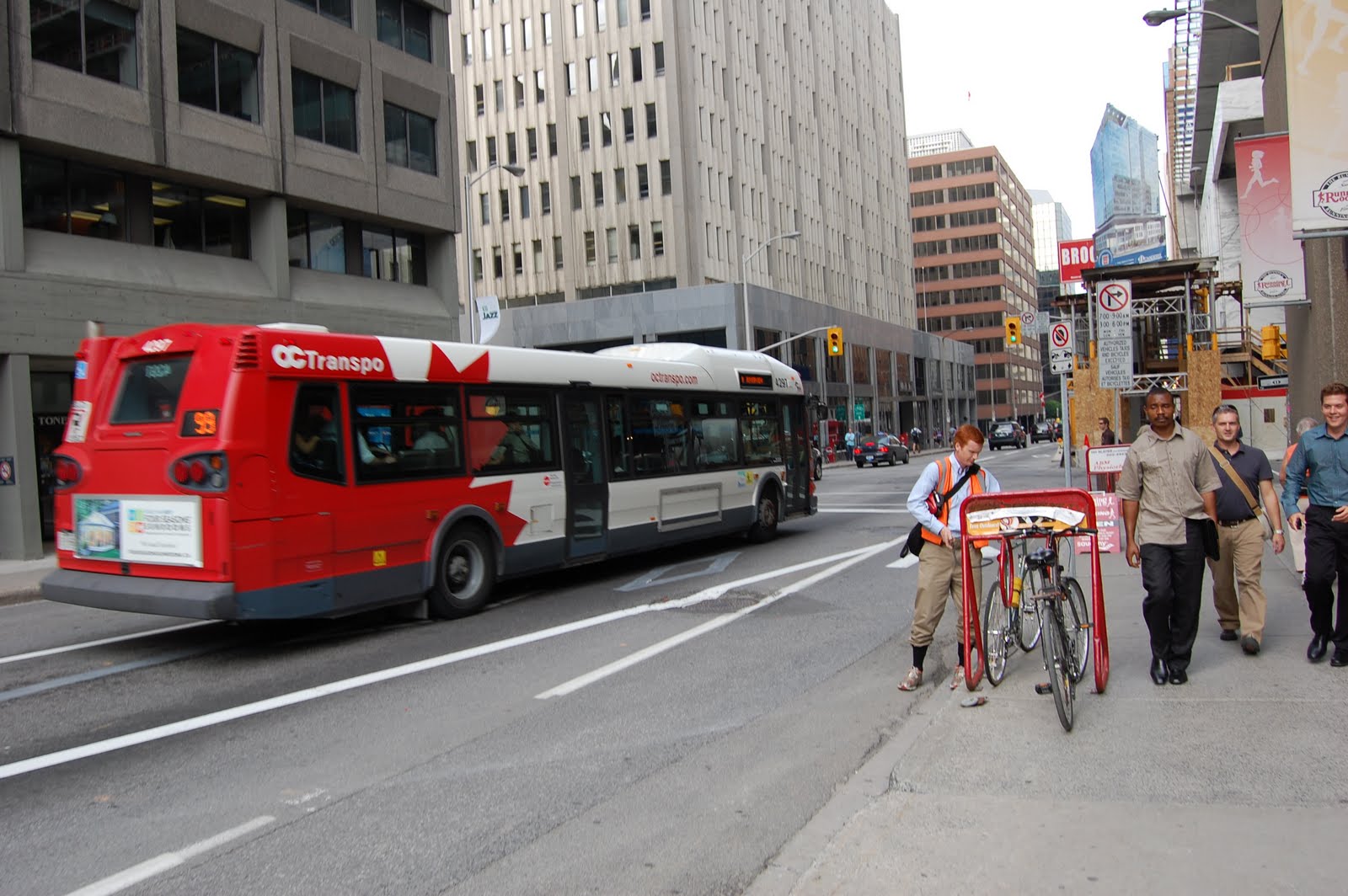Public Transit in Ottawa: Higher fares mean lower ridership, $4.7M ...