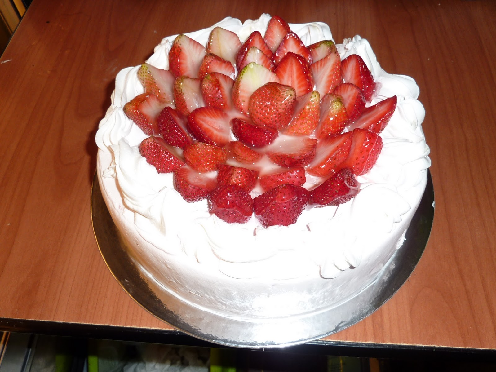chronicles of a happy traveler: Baguio's Delicious Strawberry Shortcake