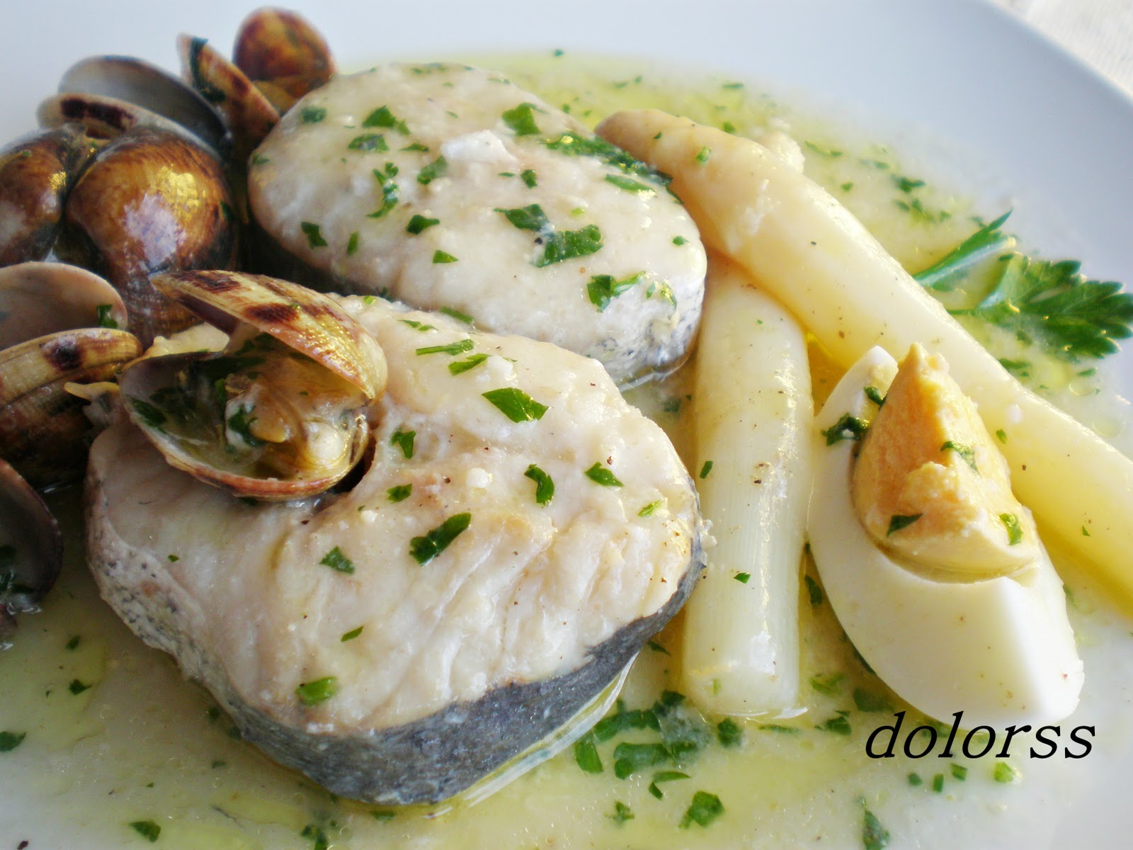 Blog de cuina de la dolorss: Merluza a la vasca