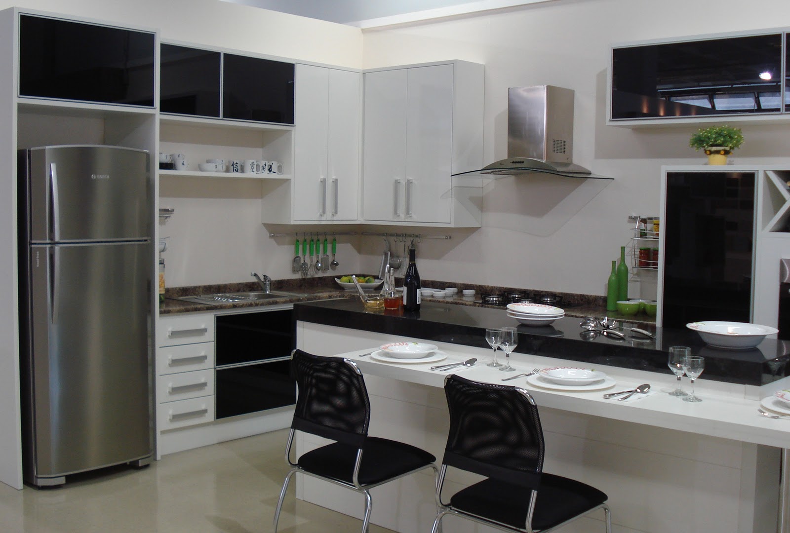 Móveis Bortoluzzi: IMAGENS SHOWROOM ITALINEA