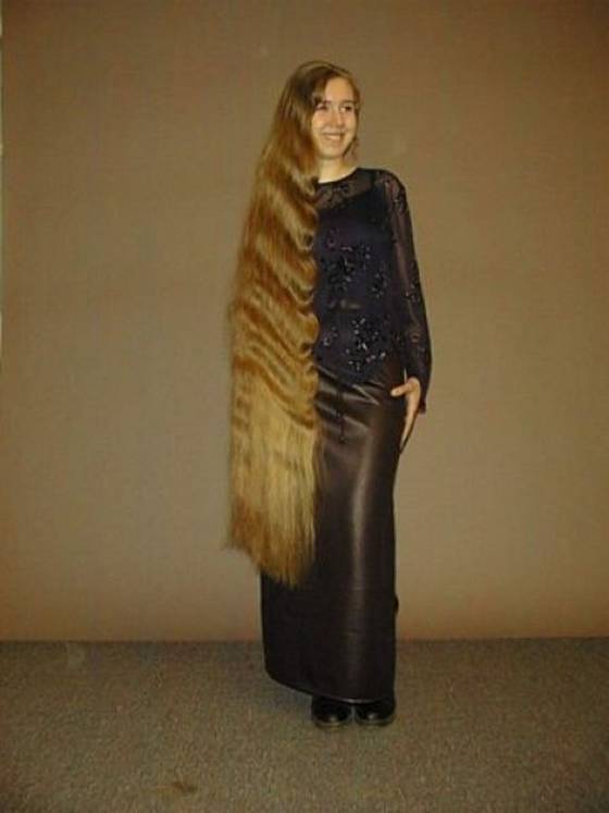 Tube Article: Girls Through The History With Unusually Long Hair