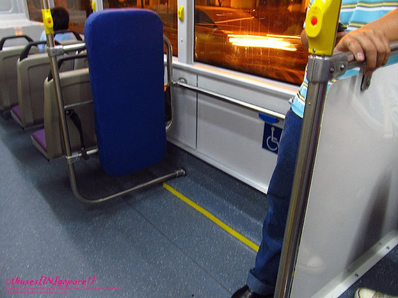 (buses[IN]gapore!): SMRT Buses : ZhongTong Hybrid LCK6121GHEV (SMB137A)