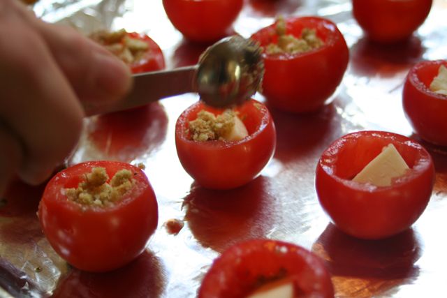 (Never) Too Many Cooks: Bubbly cheddar tomatoes/Roasted vegetable and ...