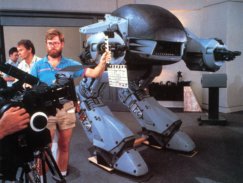 ED-209 - Enforcement Droid Series 209: Robocop (1987) - MonstruotecA