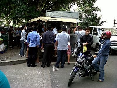Pilipinoy: Jollijeep, Makati's budget meal