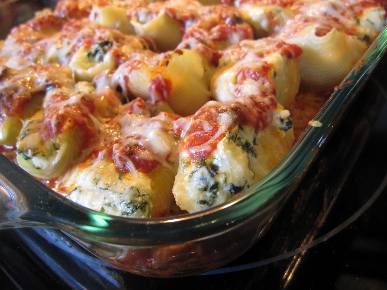 Recipes from 4EveryKitchen: Spinach & Cheese Stuffed Pasta Shells