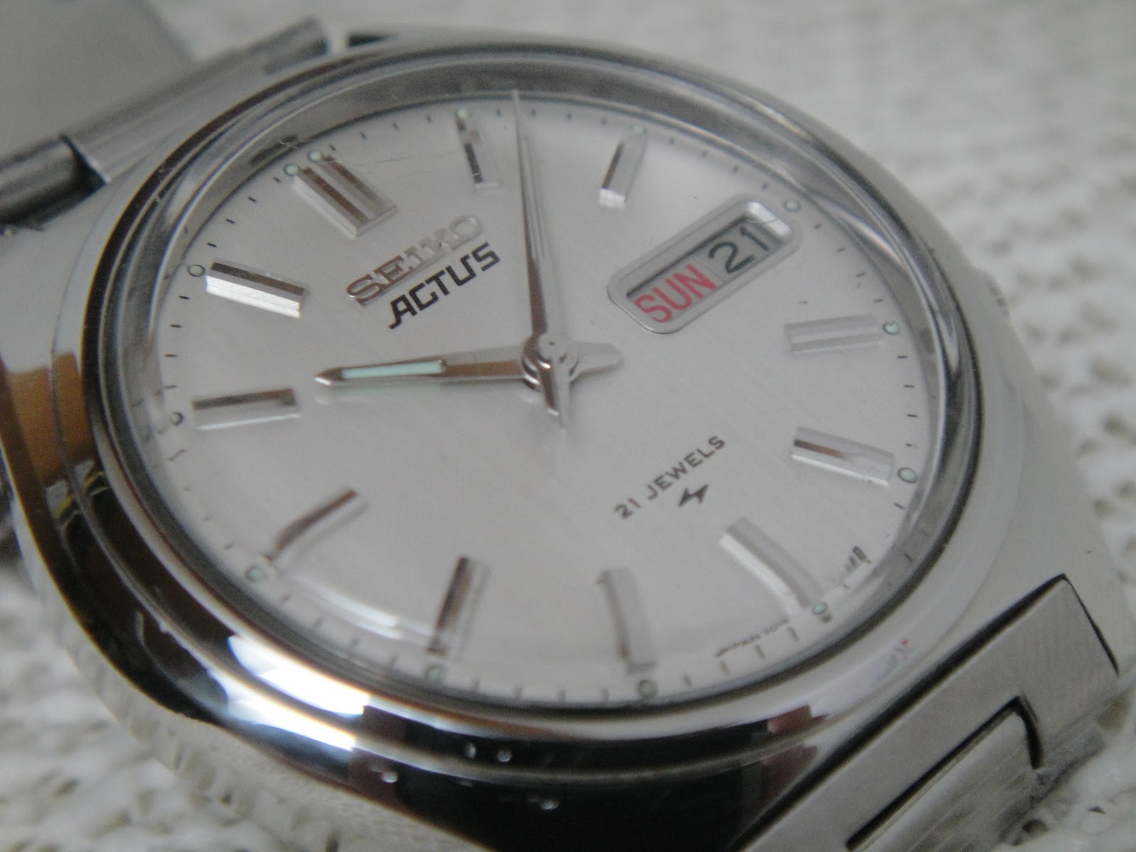 Antique Watch Bar: SEIKO ACTUS 7019-8010 S5AA10 (SOLD)