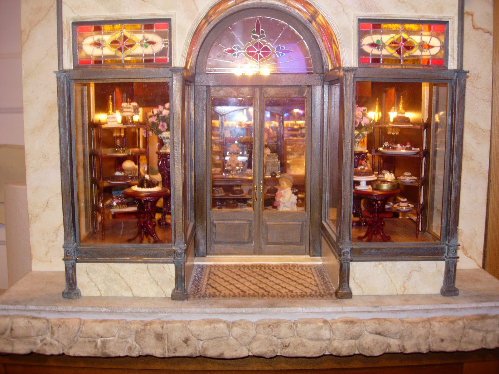 Itty Bitty Adventures: Miniature Monday - Victorian Chocolate Shop!