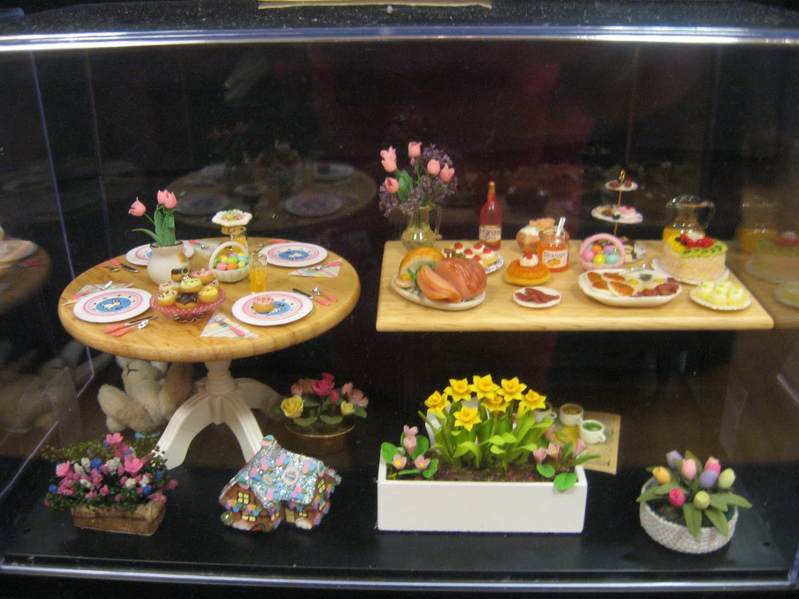 Dayton, Ohio Miniature Show - Art Miniatures