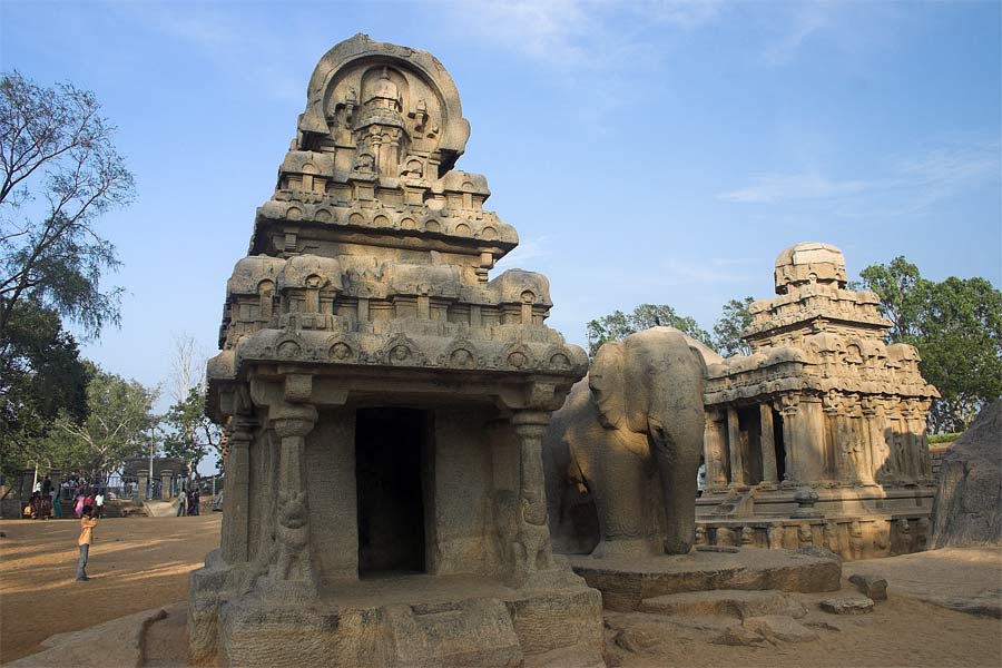 TEMPLE ARCHITECHTURE: MAHABALIPURAM TEMPLE.