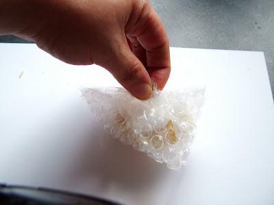 Leanne Woods Designs: Tutorial - Homemade Poi for Kids