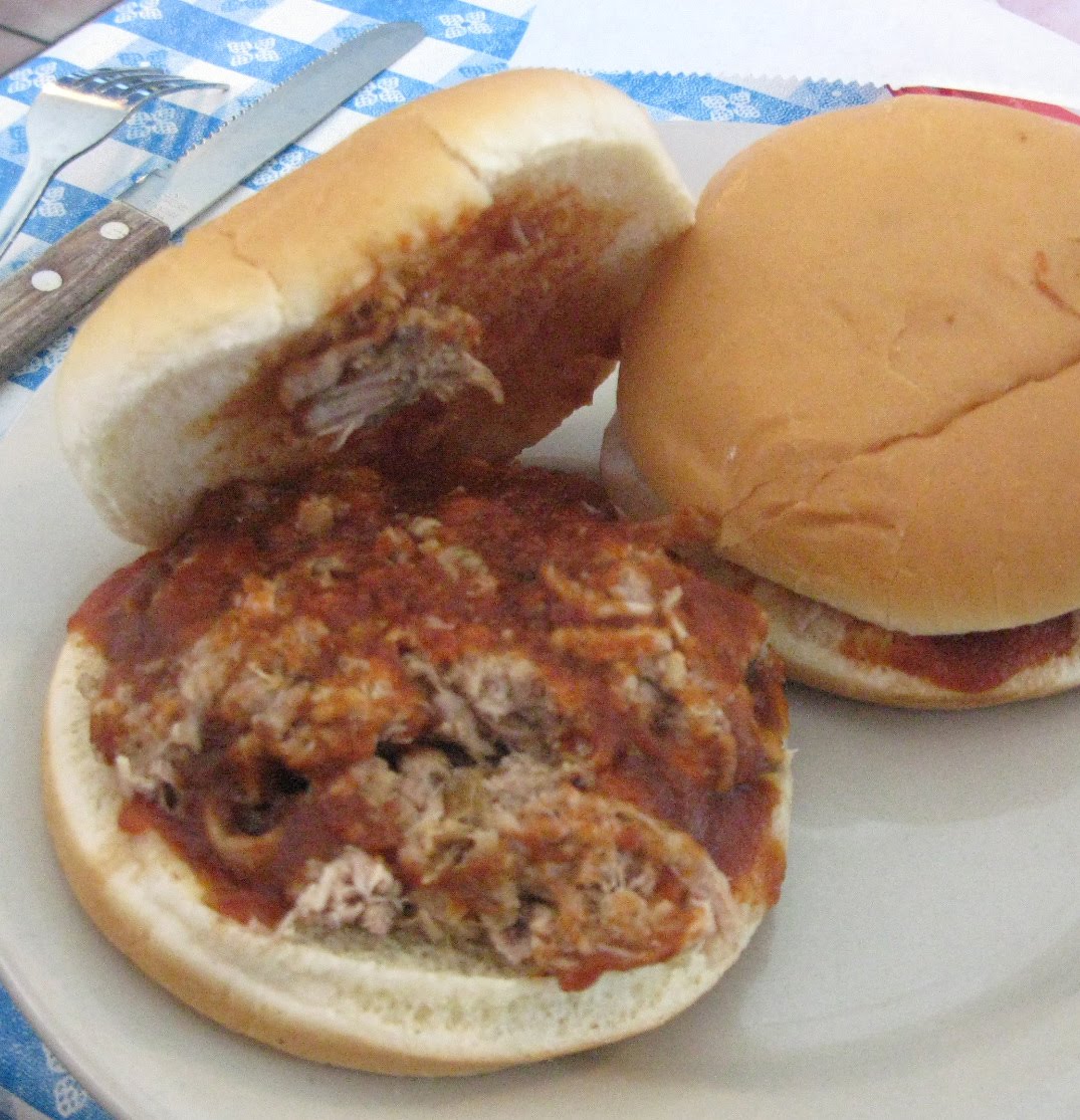 Barbecue Master: A & M Grill Barbecue Joint in Mebane North Carolina ...