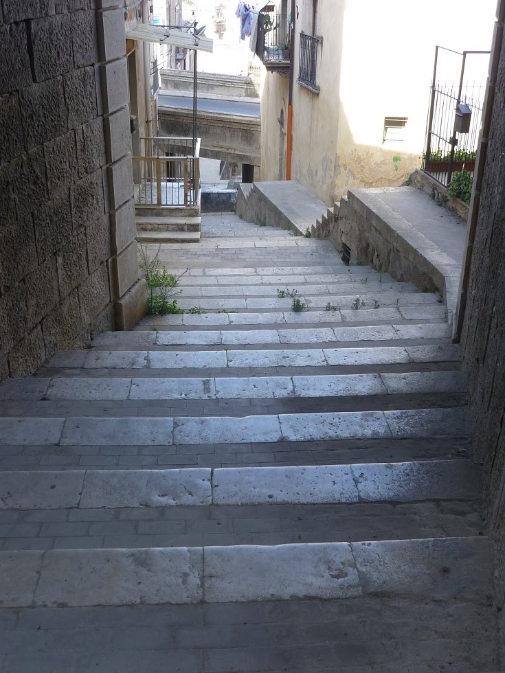 Thousands of steps in Ragusa and Ragusa Ibla - Living in Sicily