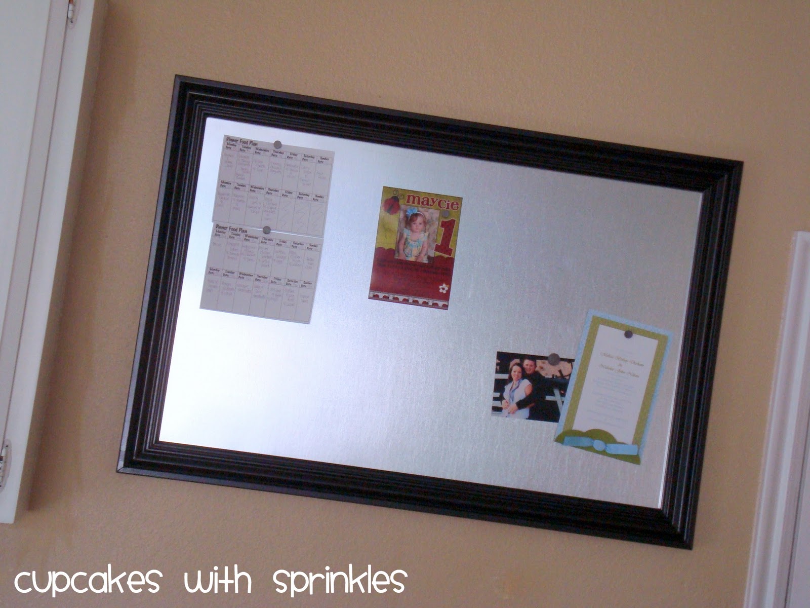 Cupcake with Sprinkles: Make Your Own Magnet Board