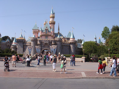 Taiwan Hustle: Disney Land