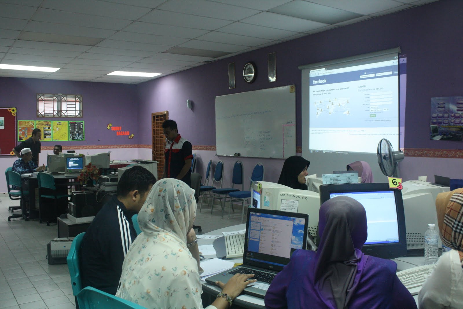 Komuniti FS Melaka: Program Road Tour ICT 2010 Sekolah Kebangsaan Peringgit