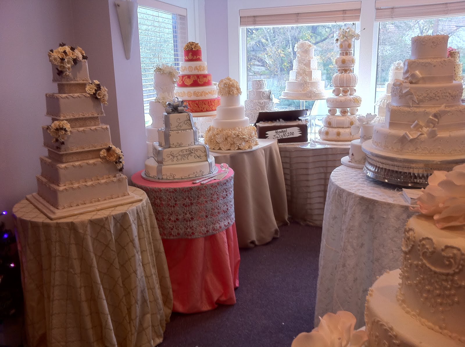 Elegant Beginnings Inc: Who Made The Cake Showroom