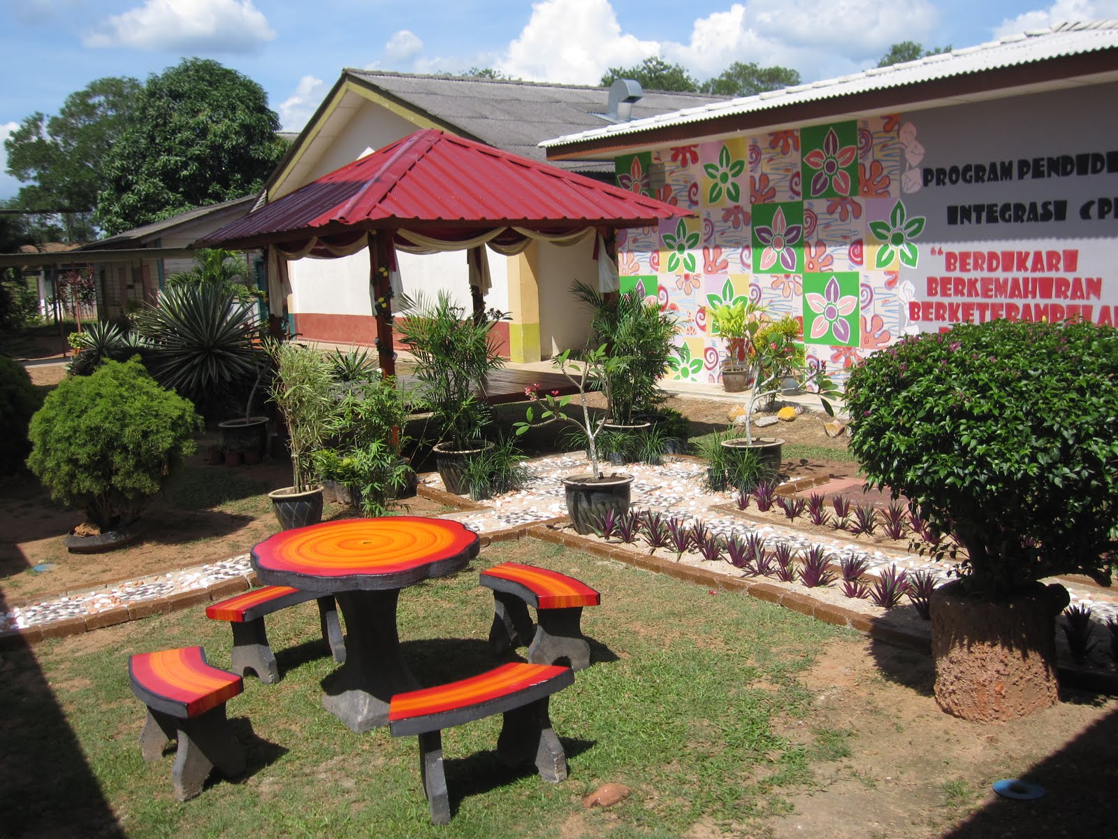 Bicara Seorang Pengetua: BANGKU REHAT, PONDOK ILMU, TAKWIM SEKOLAH DAN ...