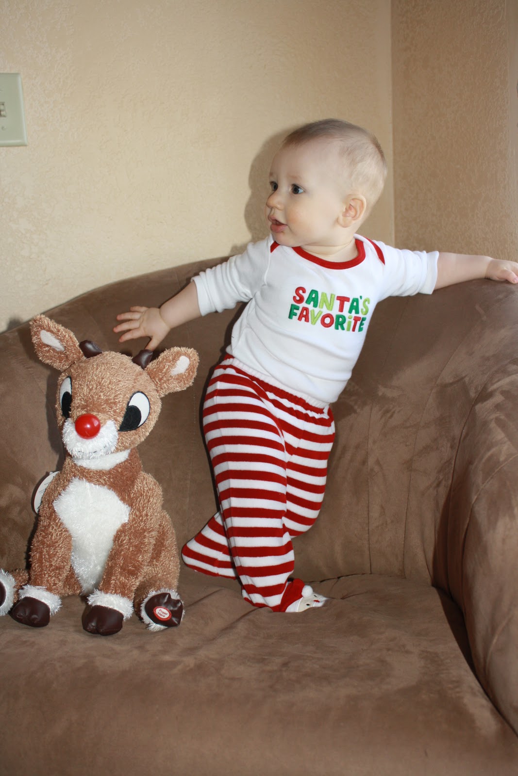 Diapers Full of Blarney: Wordless Wednesday:Fun with Rudolph