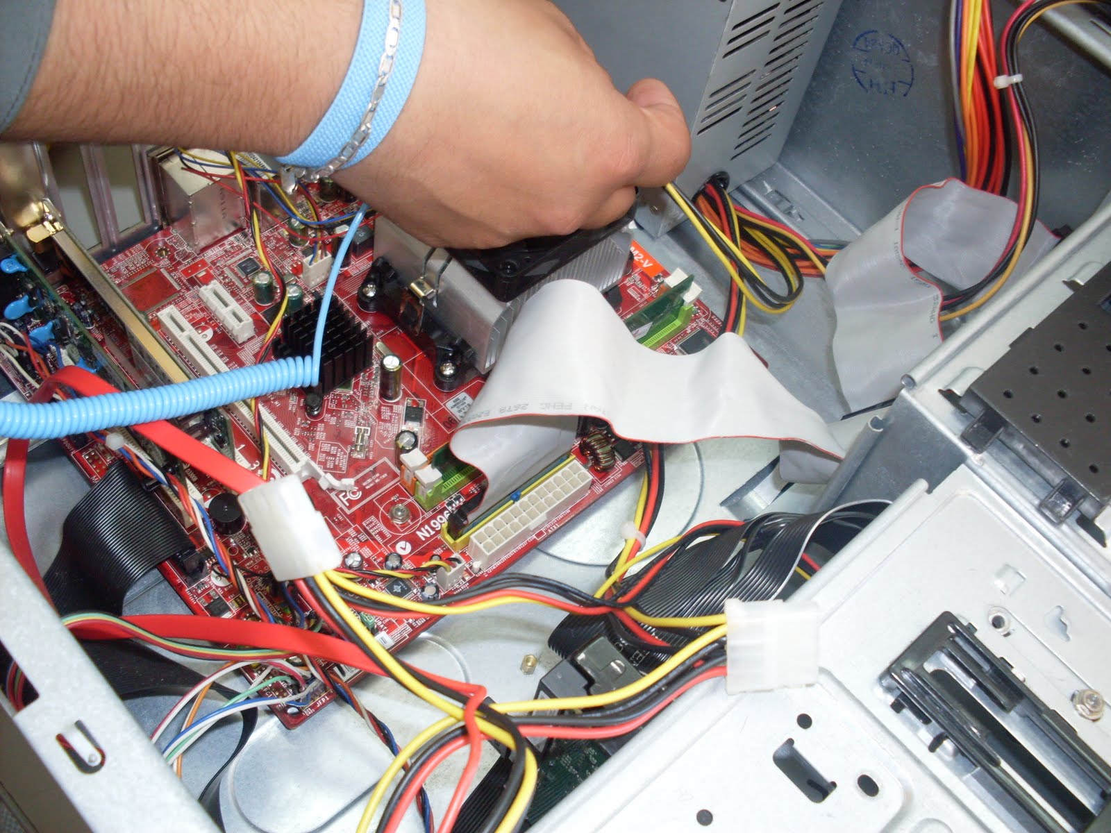 Mision Bogota Tecnico en Mantenimiento de Computo