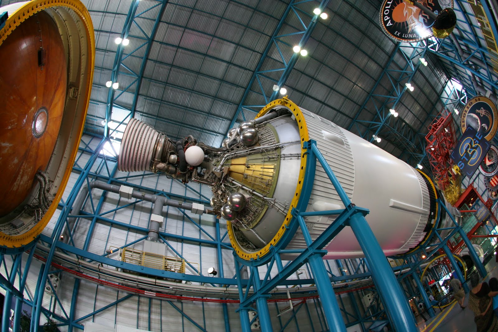 Pictures of my Universe: The Saturn V S-IVB at KSC