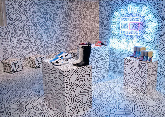 The Daily Glitz: THE REVIVAL: KEITH HARING (1958-1990)