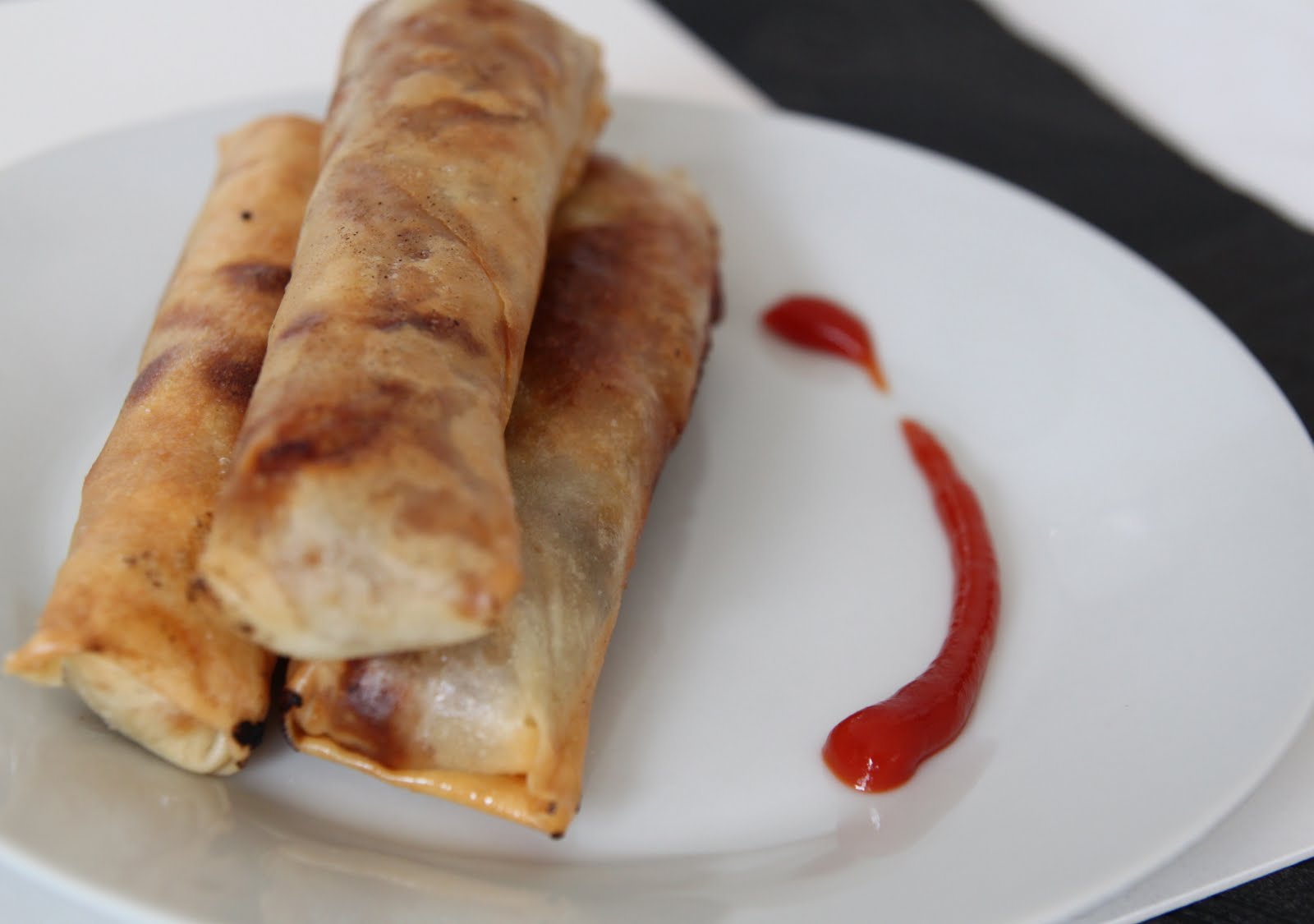 My Kitchen Antics: Chinese Spring Rolls (lumpia)