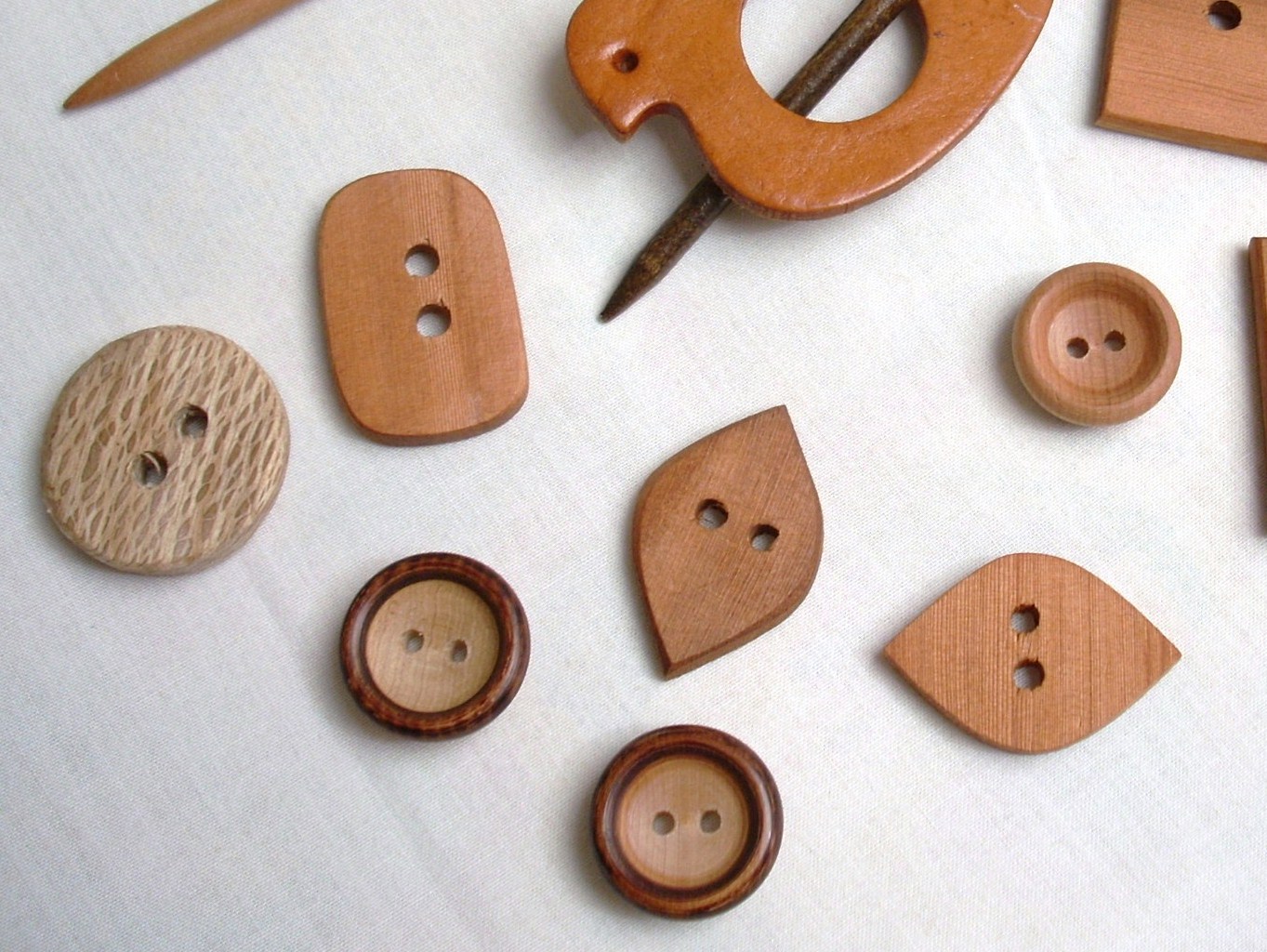 "Taller Antü": 451- Botones de Madera