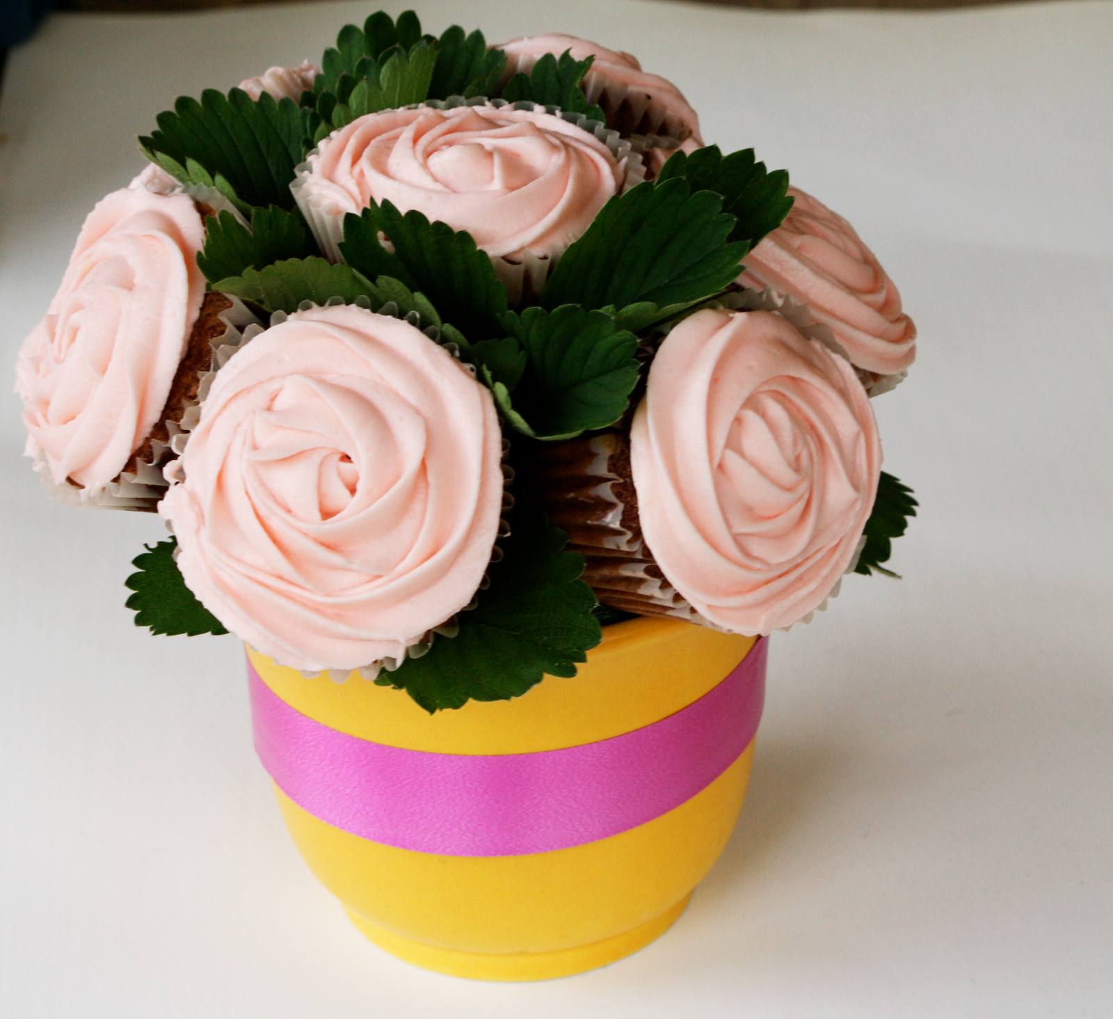 Edible Moments: DIY Rose Cupcake Bouquet and I joined Youtube!