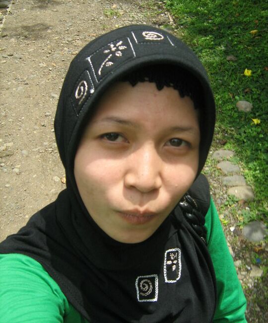 Gadis Cewek Lugu Yg Bisa Tampil Hot