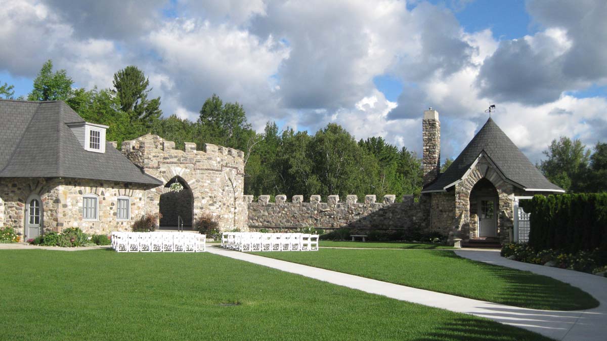 The Agatelady: Adventures and Events: Castle Farms Art Show