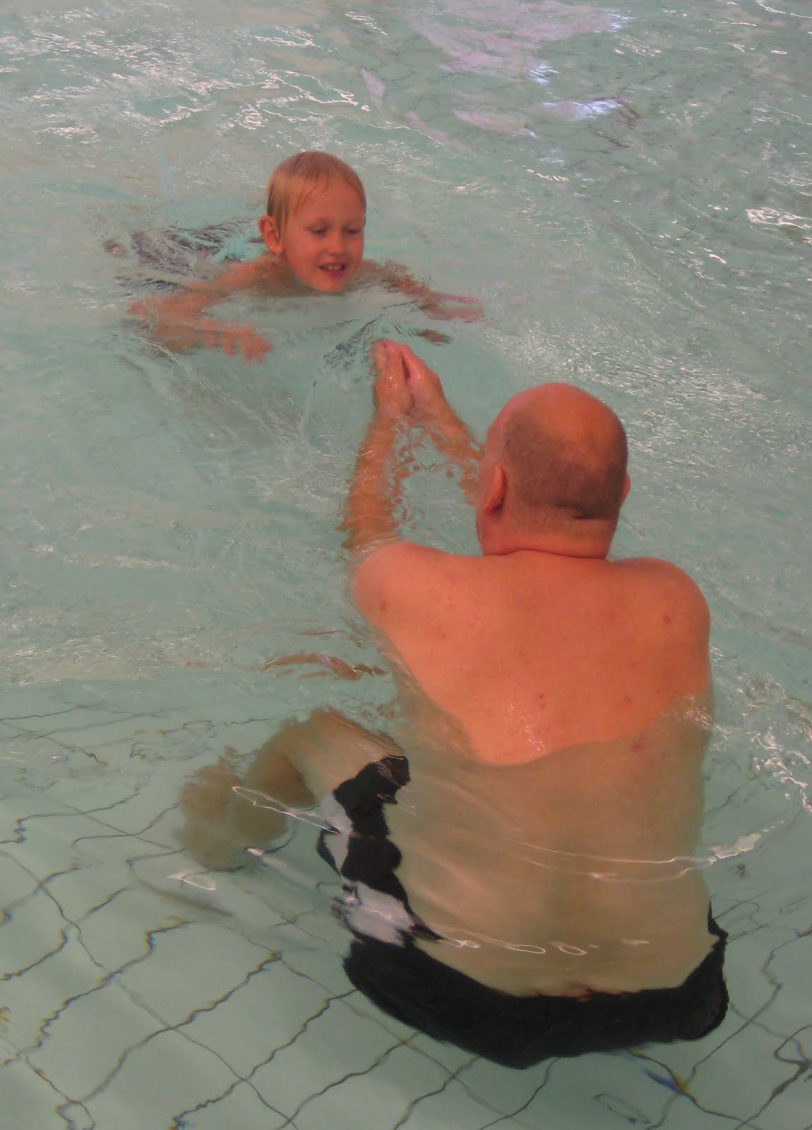 Mitt (o)perfekta liv: Bro simhall