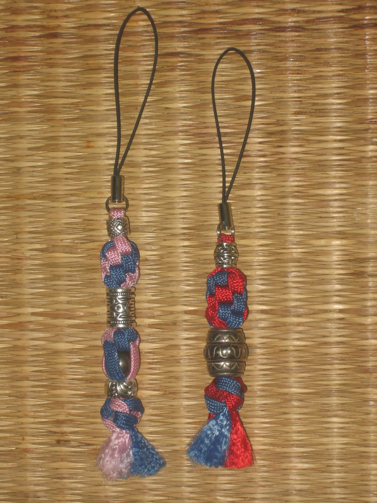 EVERYTHING PARACORD UK: phone charms