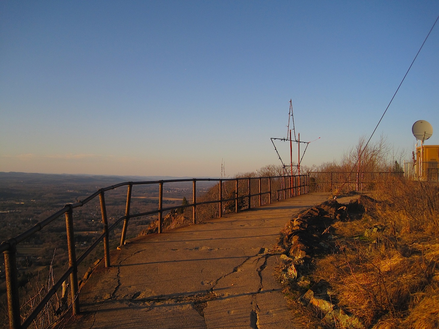 The Mt.Tom Billy Goat: Mt.Tom Summit At Sunset