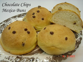 Yochana's Cake Delight! : Chocolate Chips Mexico Buns