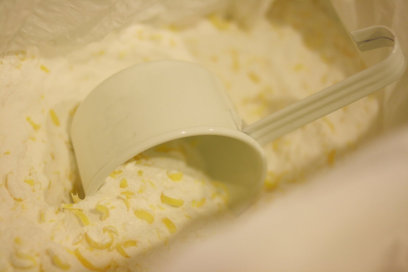 Rose Vignettes: Homemade Laundry Detergent-Saturday Morning Project