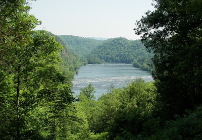 Southern Highlands Cam: On the Hiwassee River