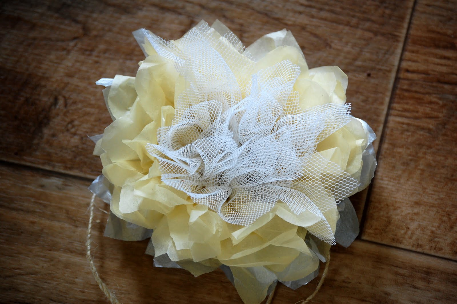 TISSUE PAPER AND TULLE FLOWER TUTORIAL | Volpe Life