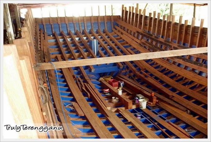 Perusahaan Membuat Bot Traditional di Duyong ~ Truly Terengganu