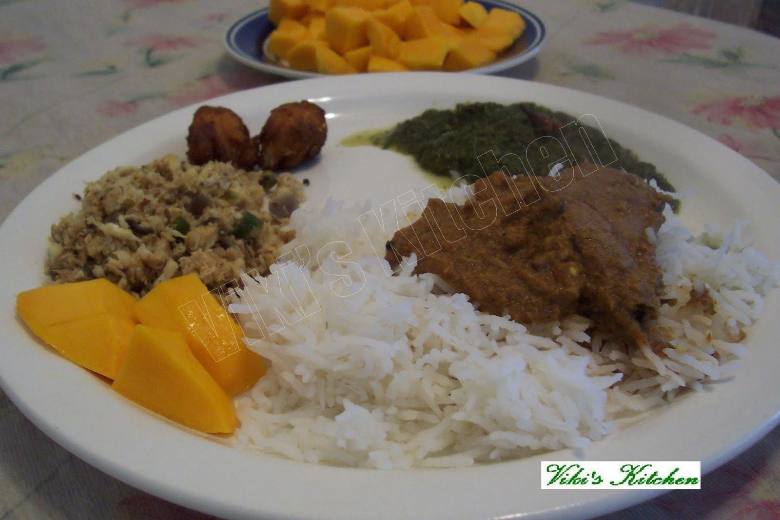 Viki 's Kitchen: Fish platter (Meen Saappadu)